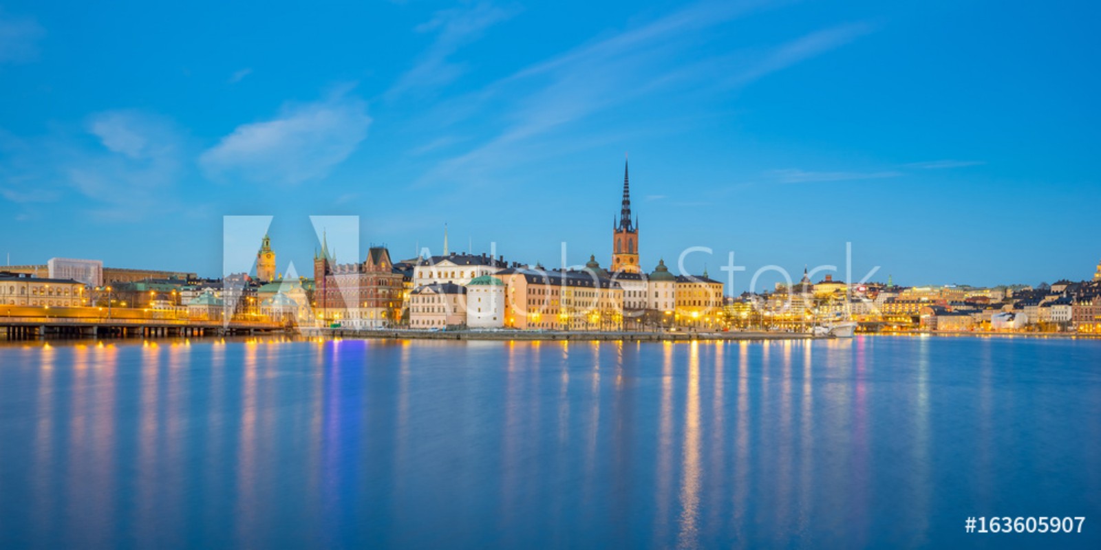 Night view of Stockholm city skyline in Sweden from Wallmural | Wallpassion