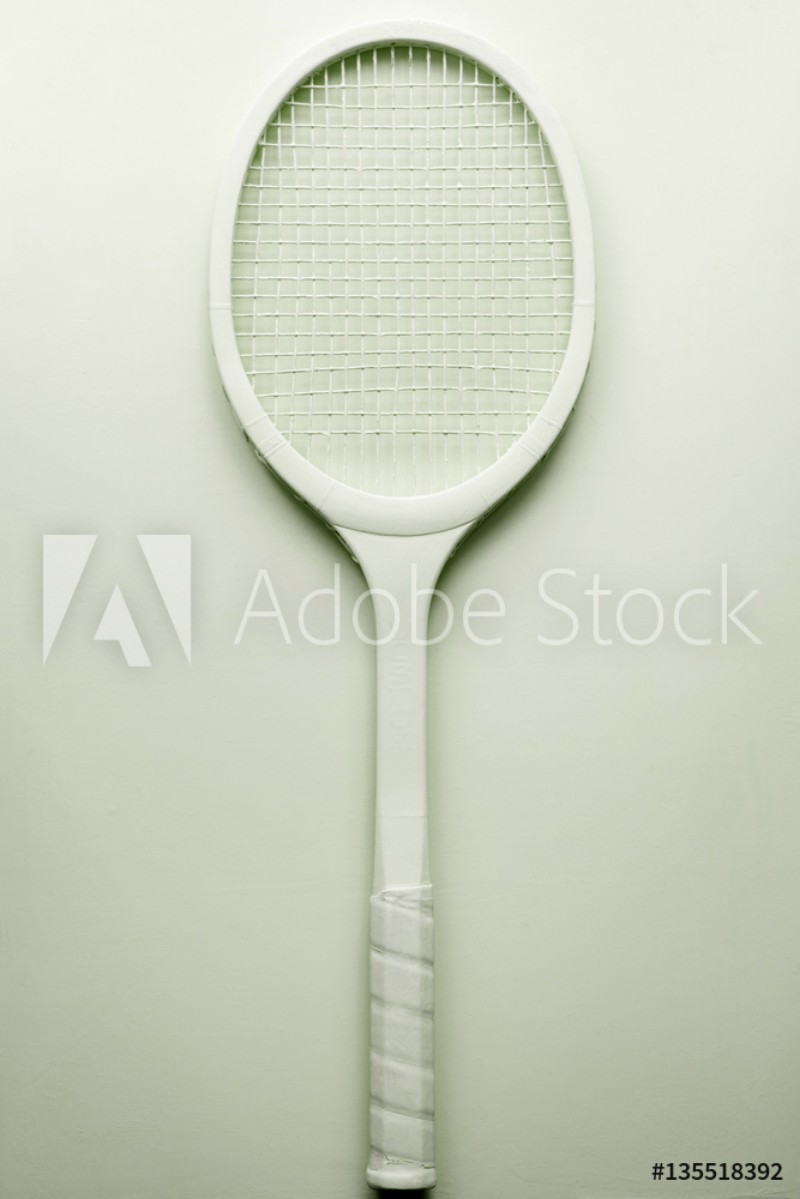 Fotobehang Green tennis racket van Scandiwall | Wallpassion